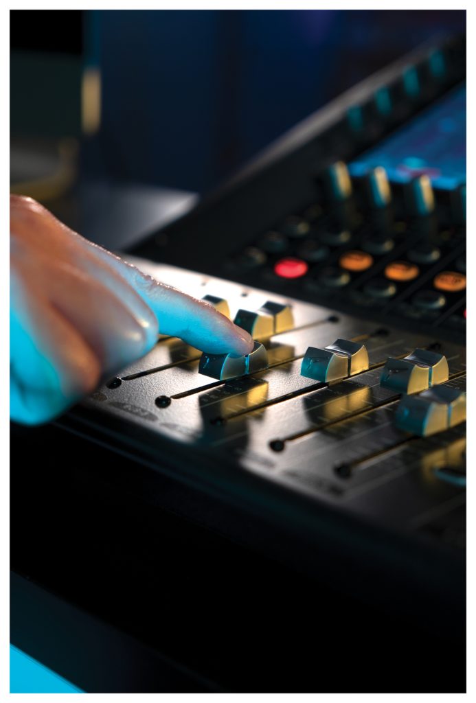 Peavey Electronics Corporation - Musical Instruments, Amplifiers, Sound ...